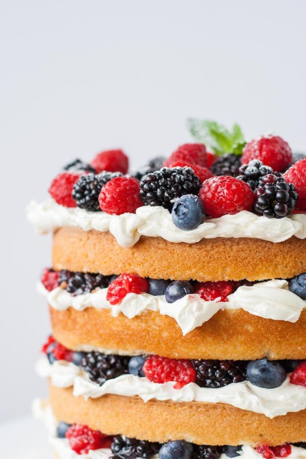 Berry Layer Cake - Liv for Cake