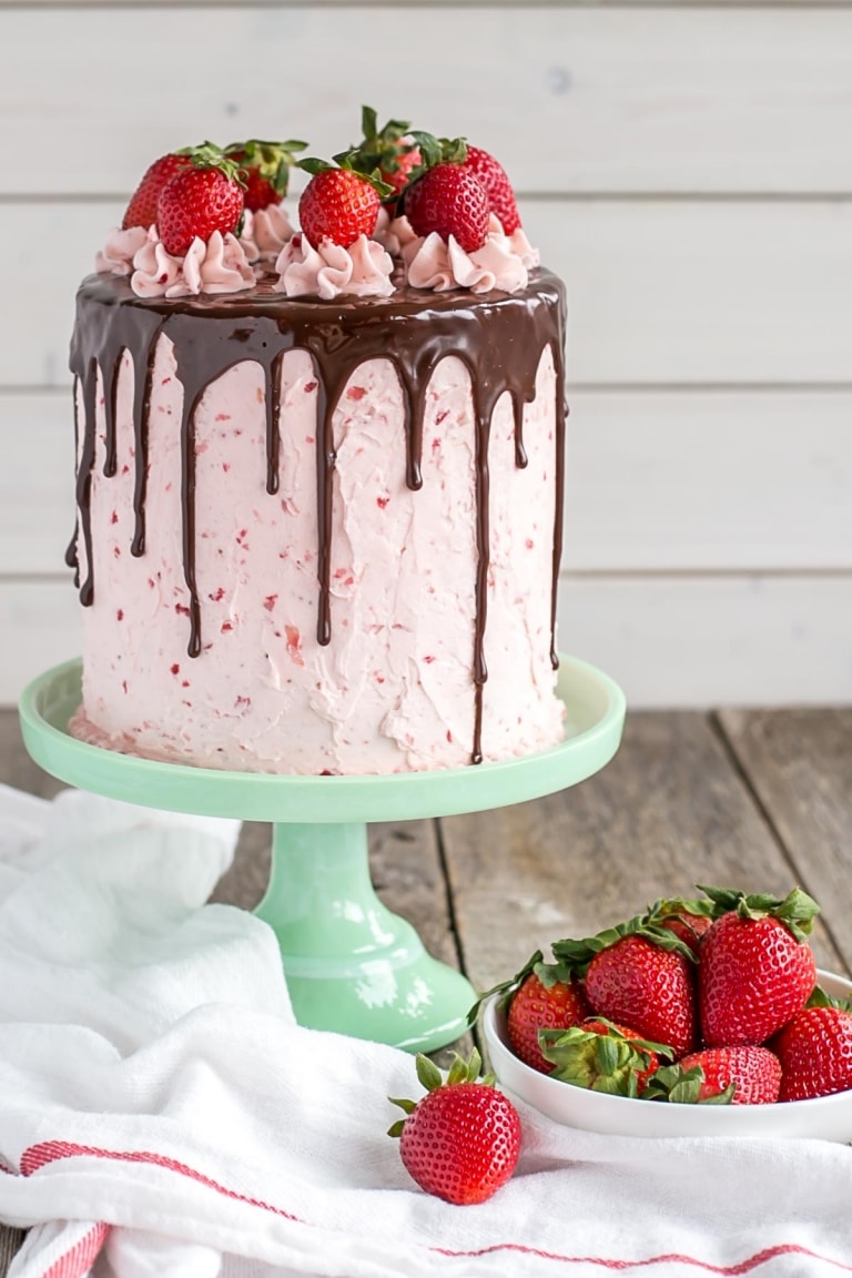 Chocolate Strawberry Cake - Liv for Cake