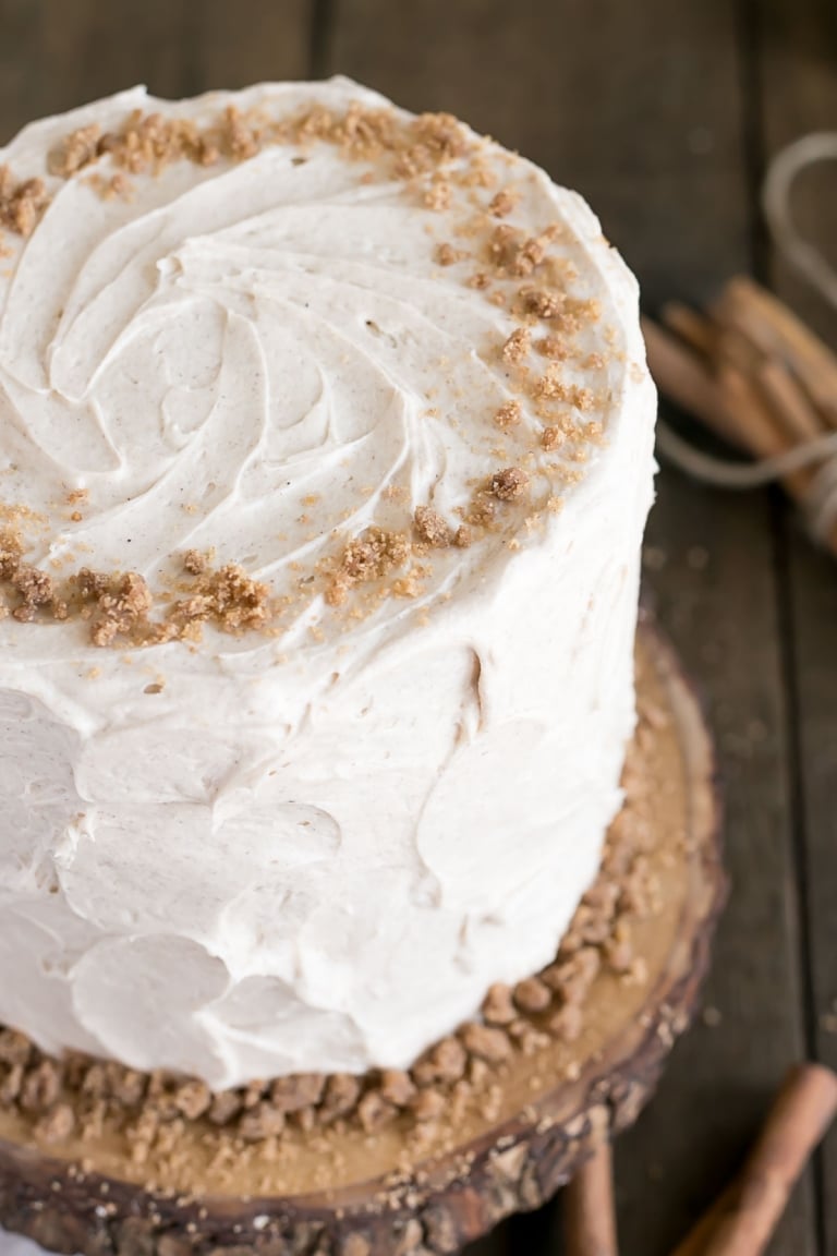 Spice Cake With Cinnamon Streusel - Liv for Cake