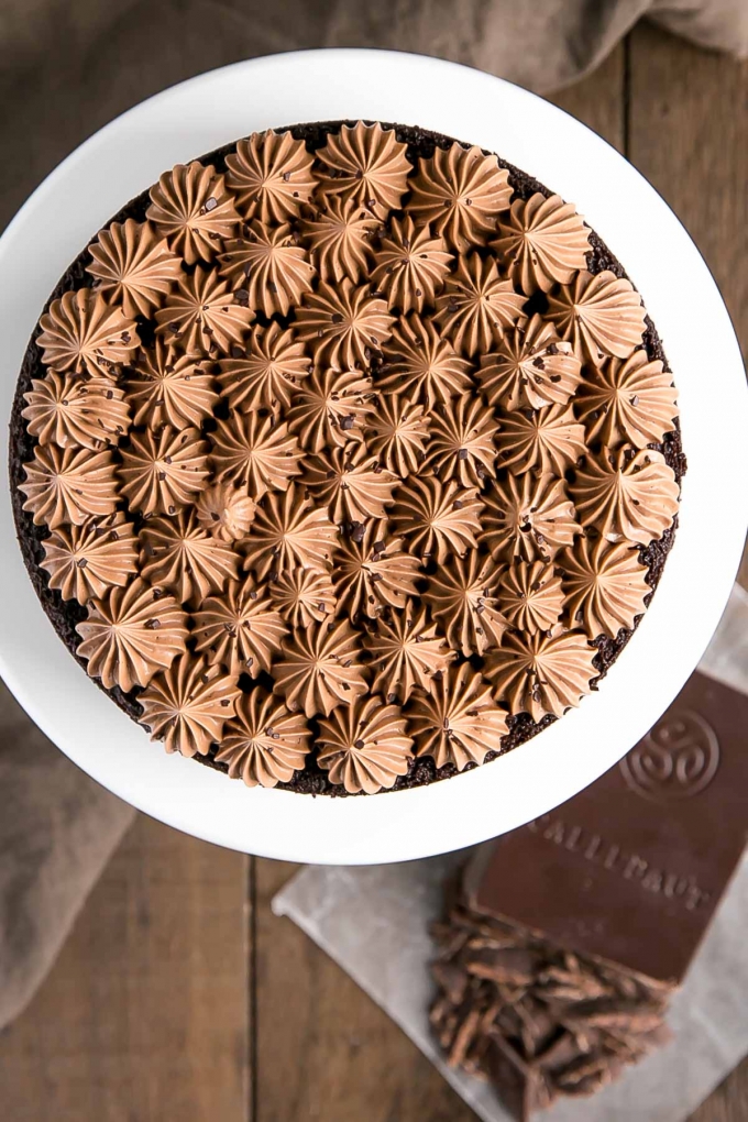 French Silk Pie Cake (Copycat Deep'n Delicious Chocolate Cake) - Liv ...