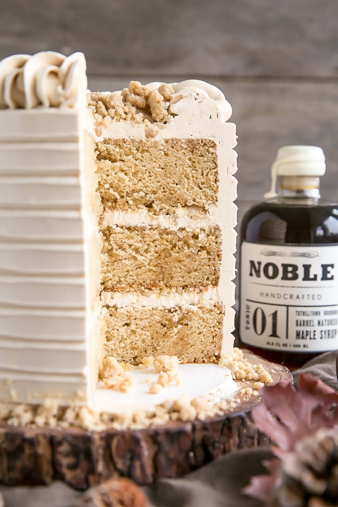 Maple Cake with Maple Streusel - Liv for Cake