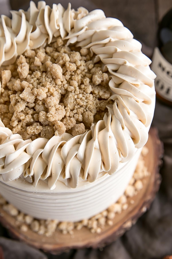 Maple Cake with Maple Streusel - Liv for Cake