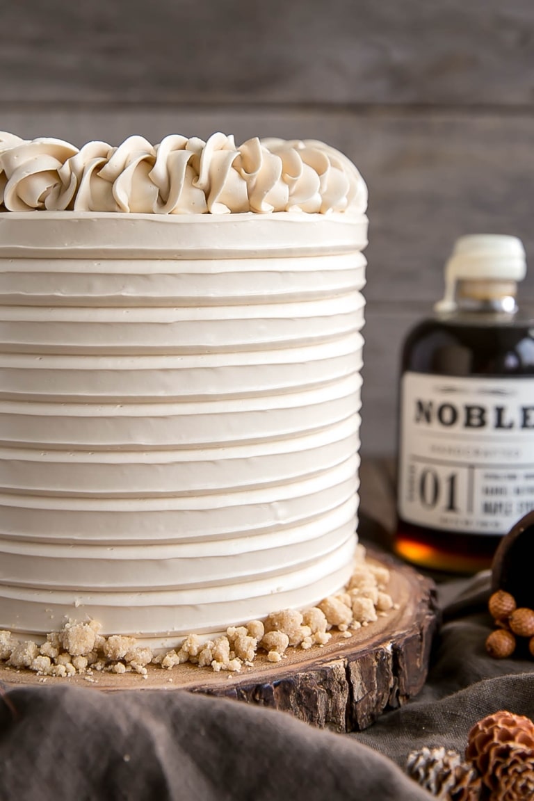 Maple Cake with Maple Streusel - Liv for Cake