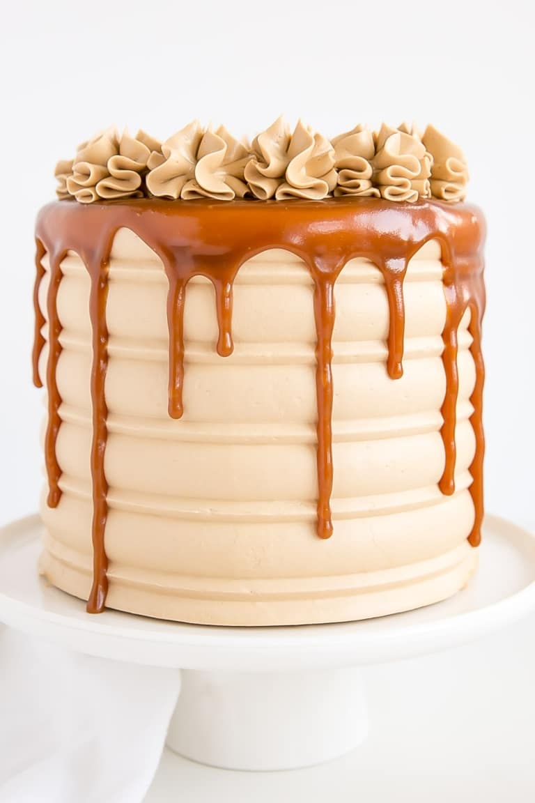Caramel Cake (Salted Caramel Cake) - Liv for Cake